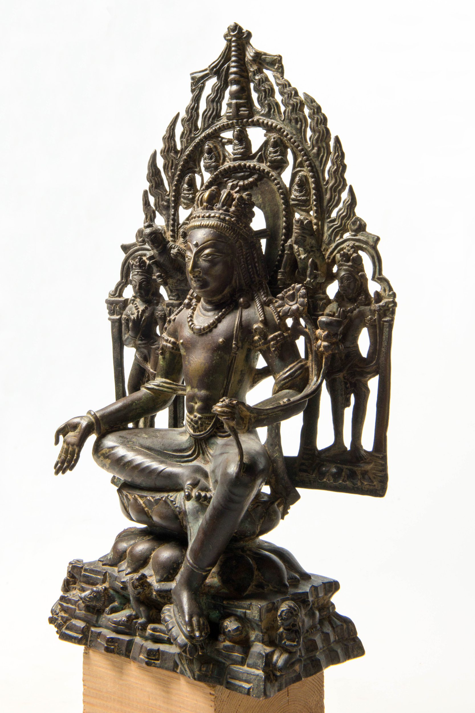 Bodhisattva Bhaishajyaraja, “The Healing King” | Project Himalayan Art